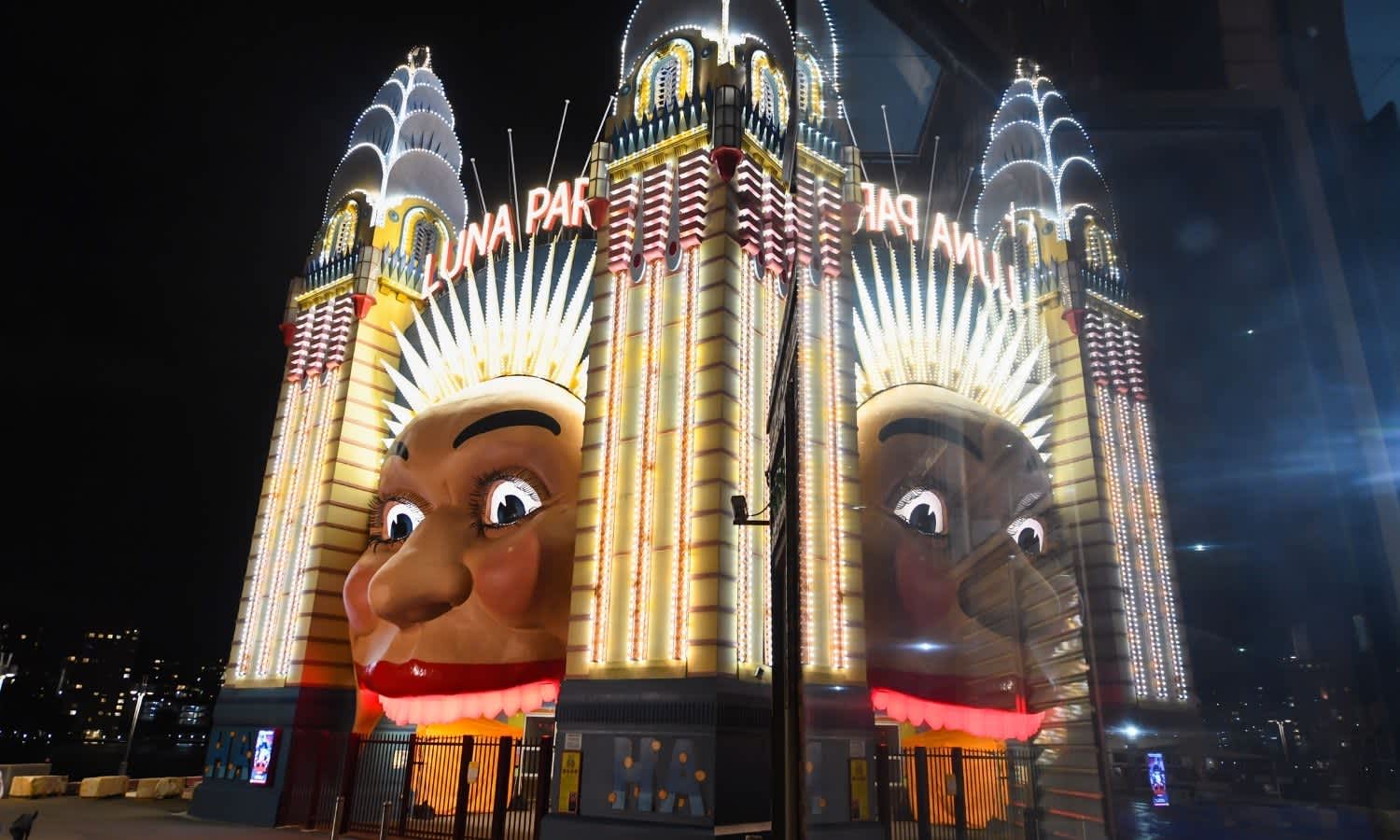 What Really Happened the Night of the Luna Park Ghost Train Fire? — The ...